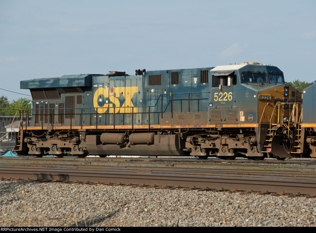 CSXT 5226